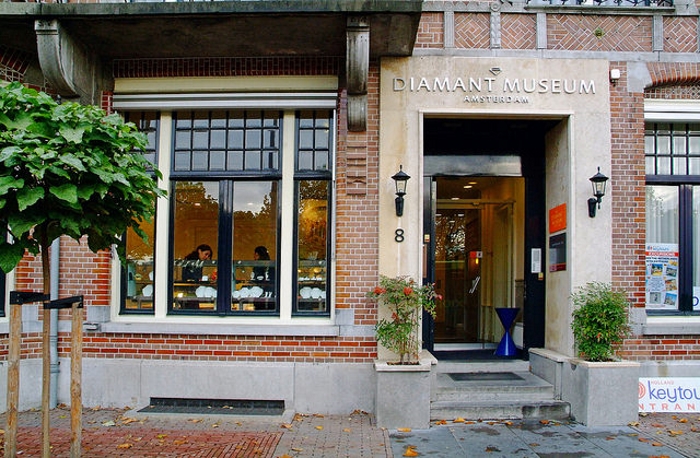 Polishing Diamonds in Amsteram | The Travel Pages